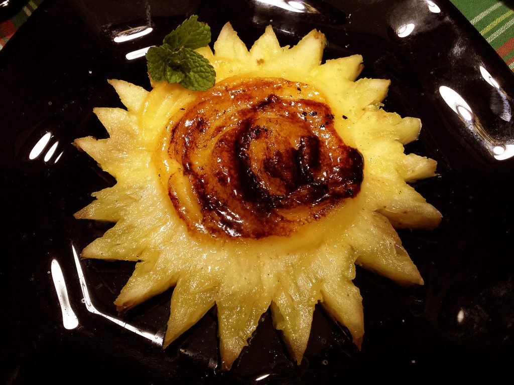 PINYA AMB CREMA CREMADA - Els Fogons de Can Sibina